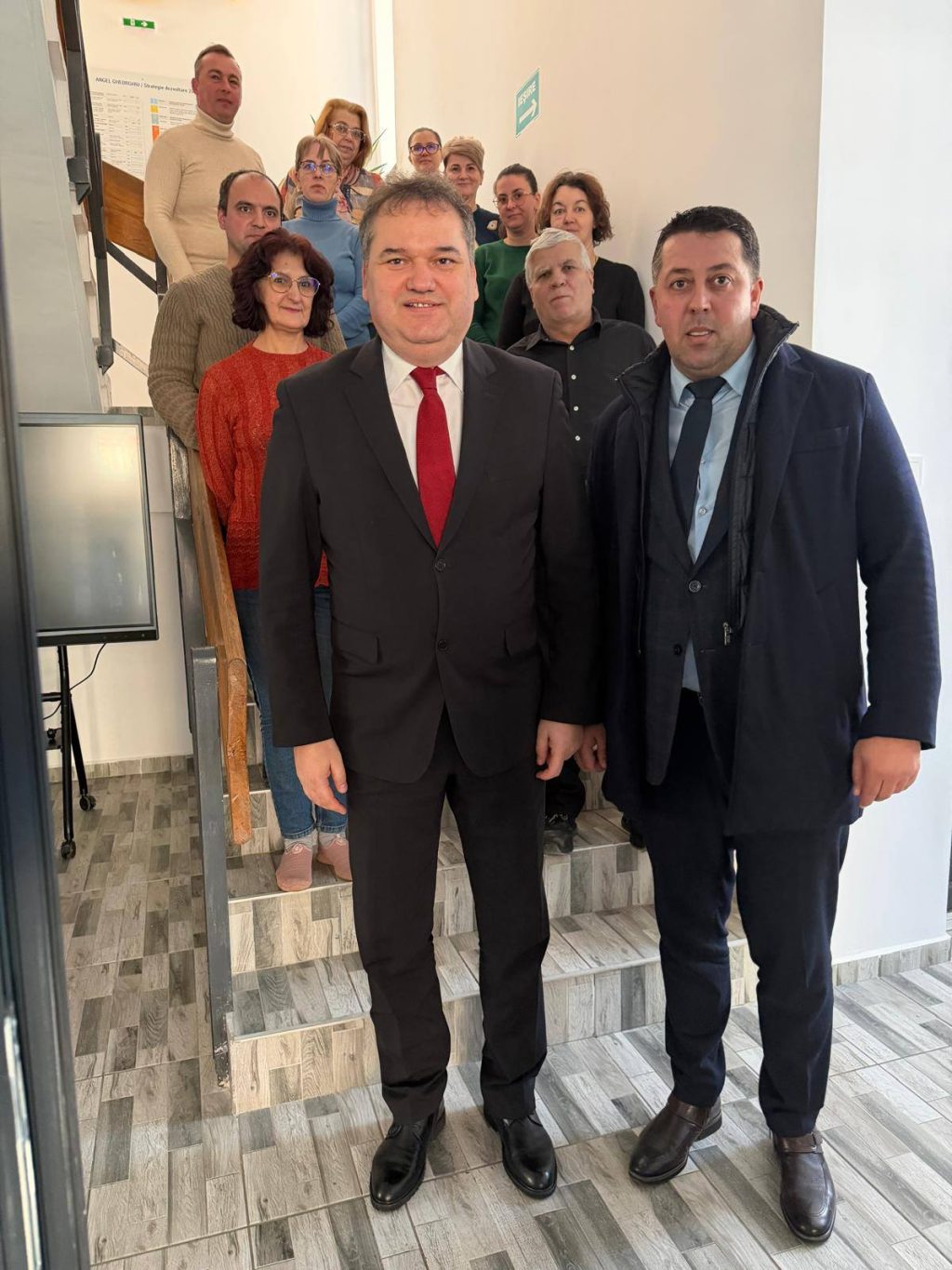 Curtoazie româno-maghiară la primăria Bucecea - Curierul Regional